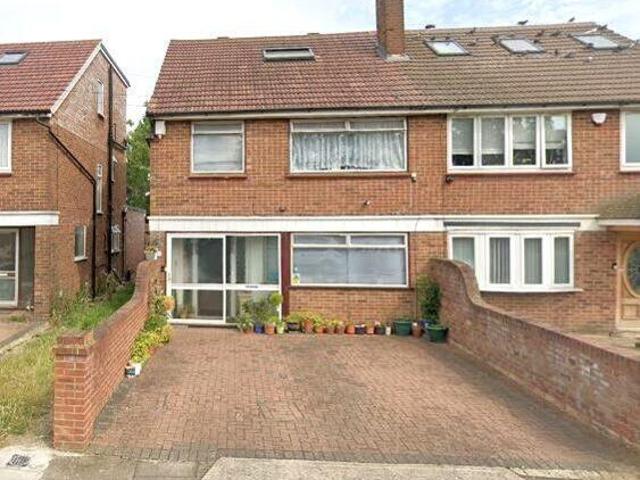 4 Bedroom House Hayes Greater London 101677463