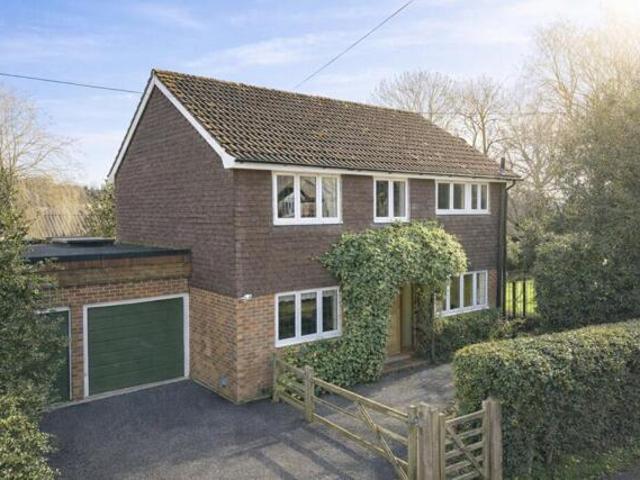 4 Bedroom House Hampshire Hampshire 100684913