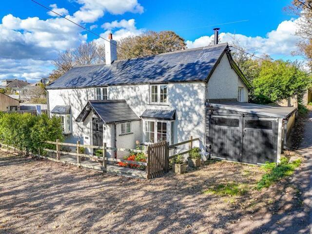 4 Bedroom House Hampshire Hampshire 100733679