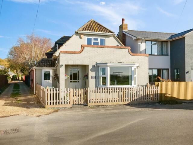 4 Bedroom House Hampshire Hampshire 100881743