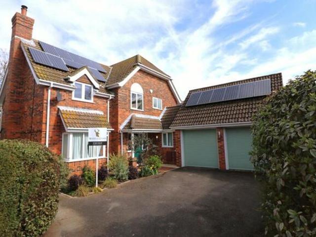4 Bedroom House Hampshire Hampshire 100398581