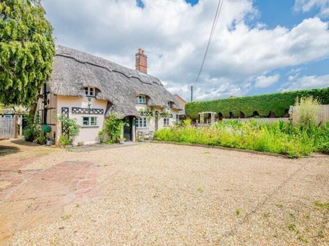 4 Bedroom House Hampshire Hampshire LS98800940