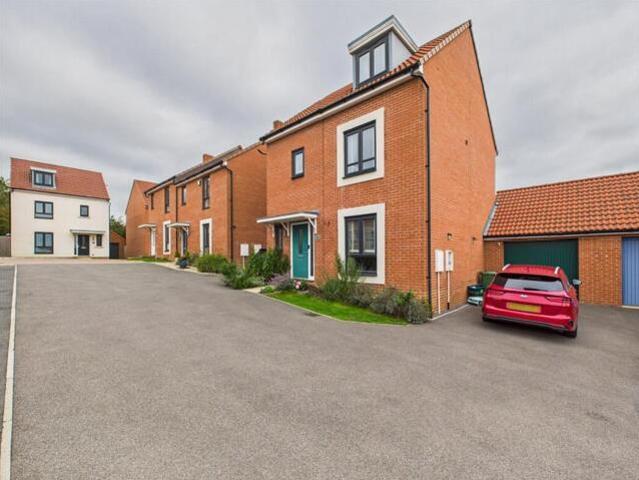 4 Bedroom House Hanham South Gloucestershire 99436755