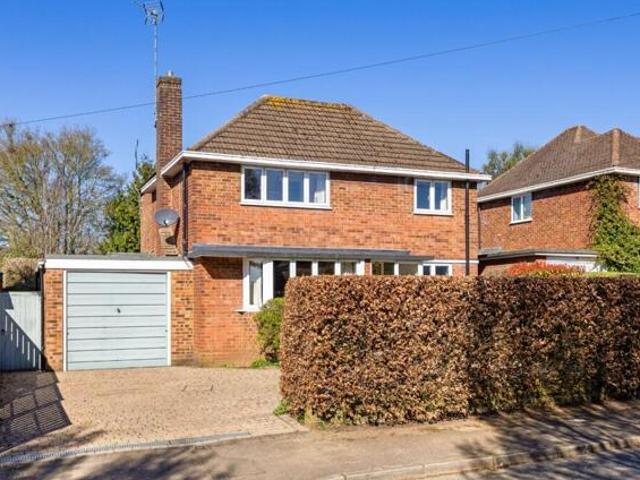 4 Bedroom House Harpenden Hertfordshire LS101119308