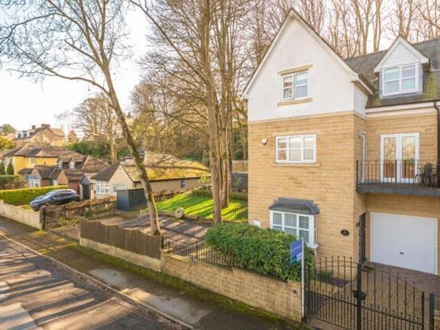 4 Bedroom House Harrogate North Yorkshire LS100881463