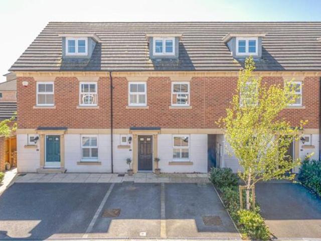 4 Bedroom House Harrogate North Yorkshire LS101931655