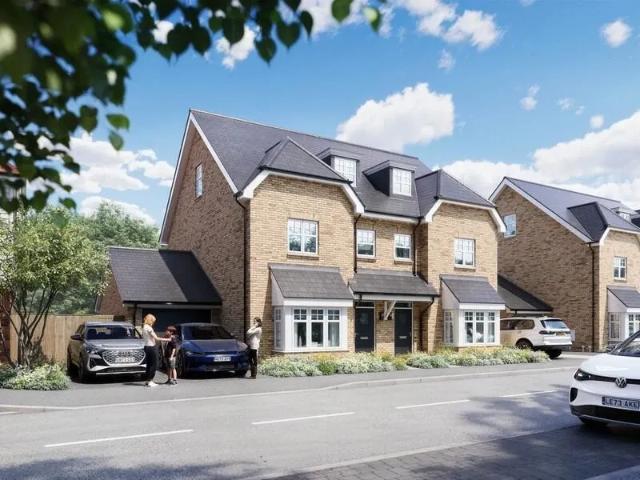 4 Bedroom House Hartland Village Fleet 102596726