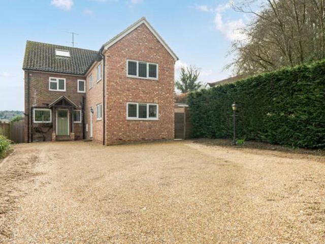 4 Bedroom House Haslemere Surrey 100855259