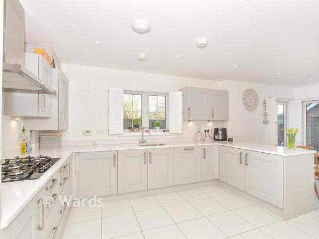4 Bedroom House Headcorn Kent 99572184