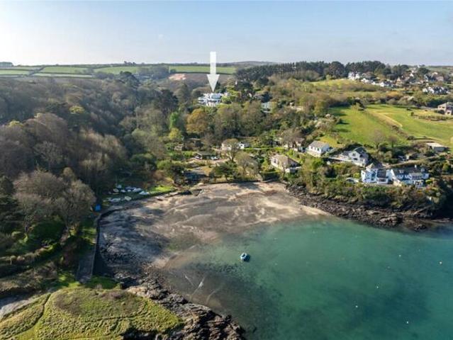 4 Bedroom House Helston Cornwall 99029270