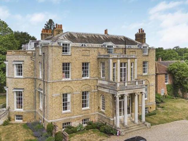 4 Bedroom House Hertfordshire Hertfordshire LS100502889