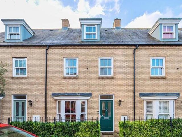 4 Bedroom House Hertfordshire Hertfordshire LS98903688