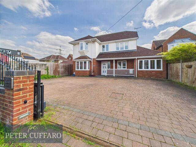 4 Bedroom House Hertfordshire Hertfordshire 100649220