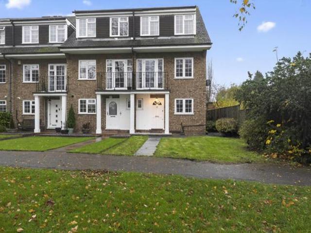 4 Bedroom House Hertfordshire Hertfordshire 99475834