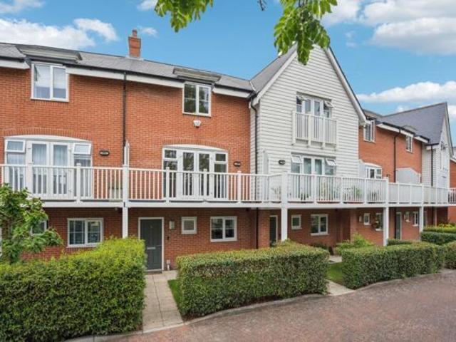 4 Bedroom House High Wycombe Buckinghamshire LS98801050