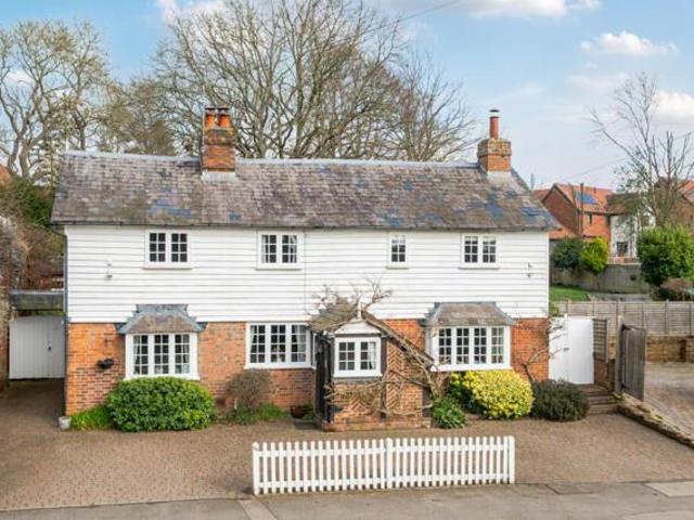 4 Bedroom House Hildenborough Kent LS101678649