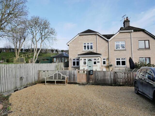 4 Bedroom House Hilmarton Hilmarton 100540796