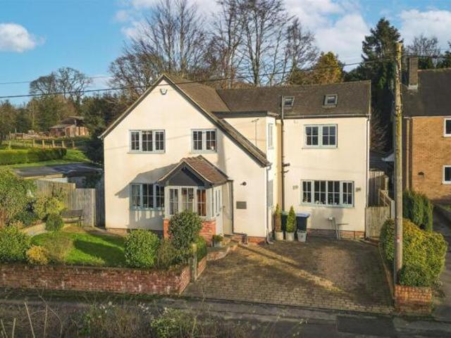 4 Bedroom House Hulland Village Hulland Village 98800959