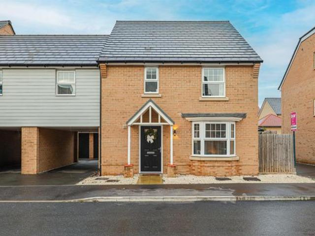 4 Bedroom House Hullbridge Hullbridge LS99130058