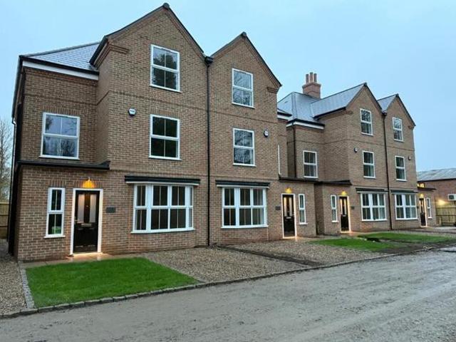 4 Bedroom House Hungerford West Berkshire 100316891