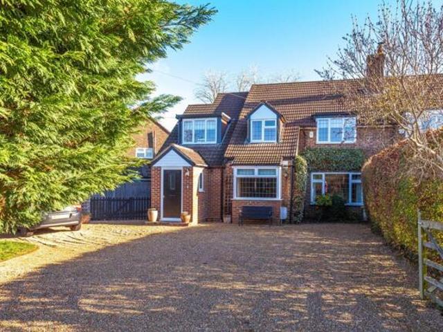 4 Bedroom House Hurst Hurst LS101119428