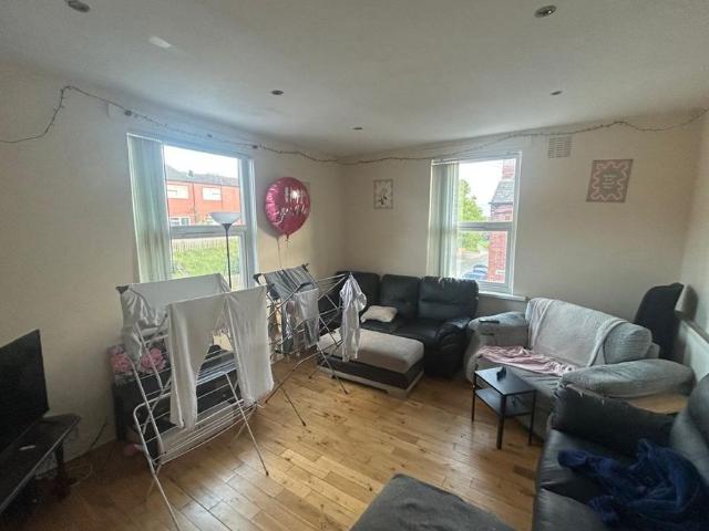 4 Bedroom House Hyde Park