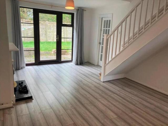 4 bedroom house in CB5