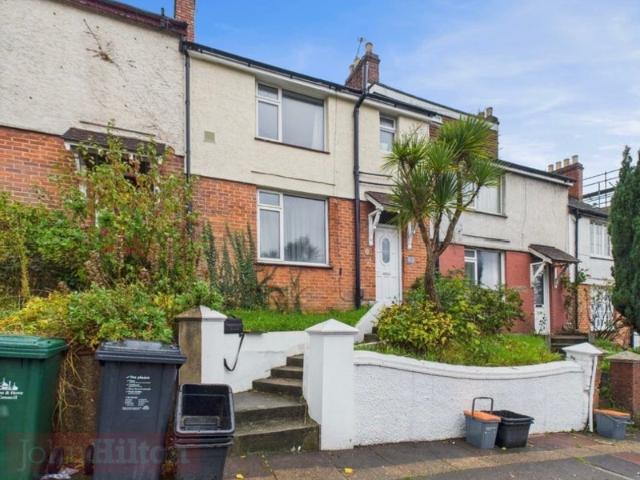 4 bedroom house in BN2