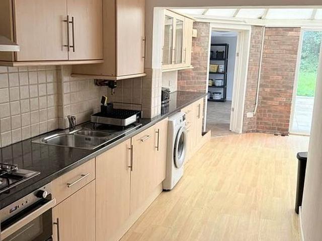 4 bedroom house in Birmingham