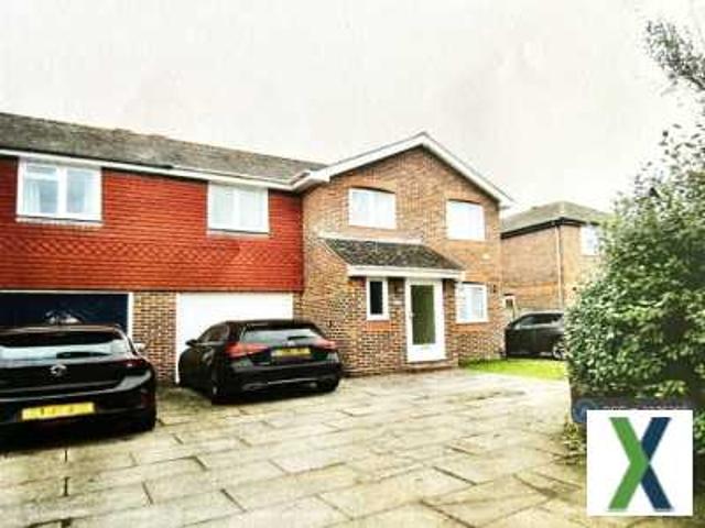 4 bedroom house in Douglas Road, Tonbridge, TN9 4 bed #2376262