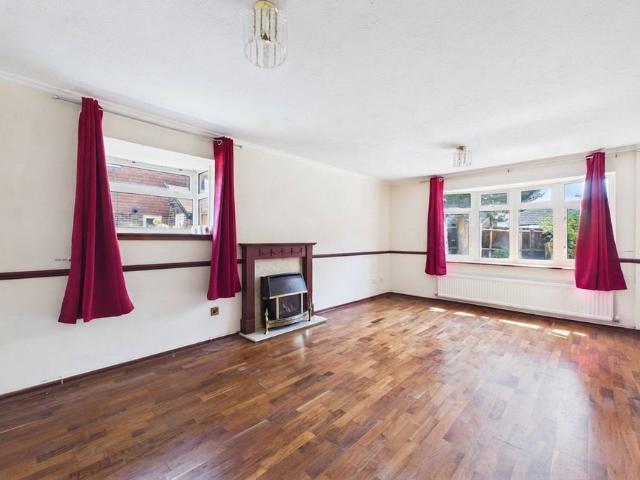 4 bedroom House in Easby Way, Reading