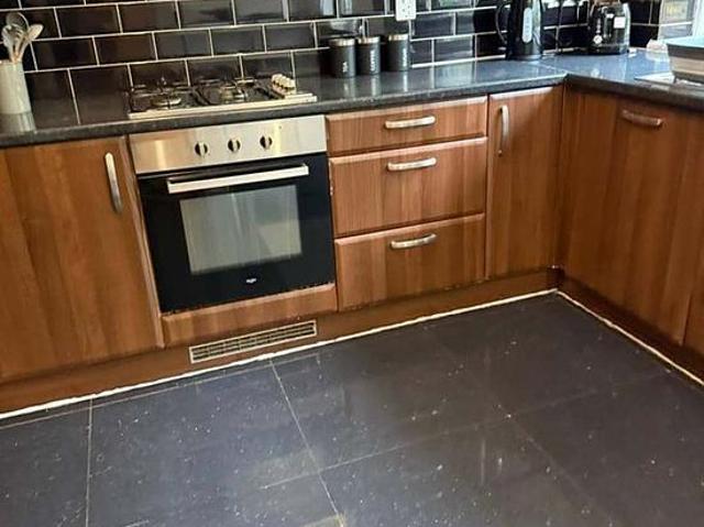 4 bedroom house in Erith