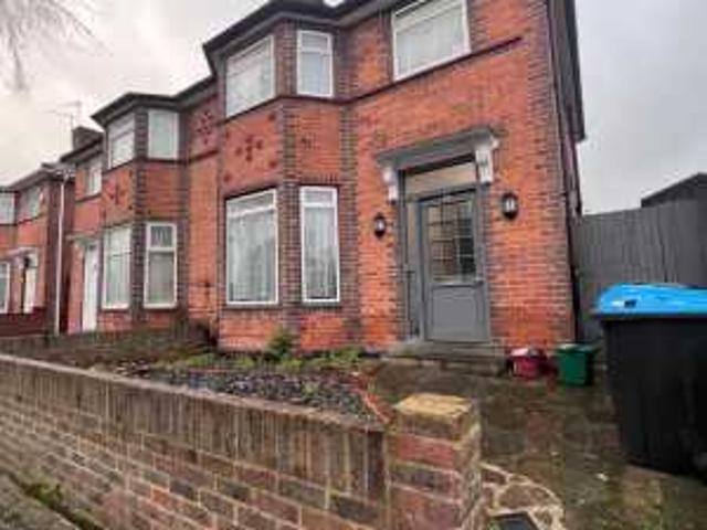 4 bedroom house in HA9 6NW