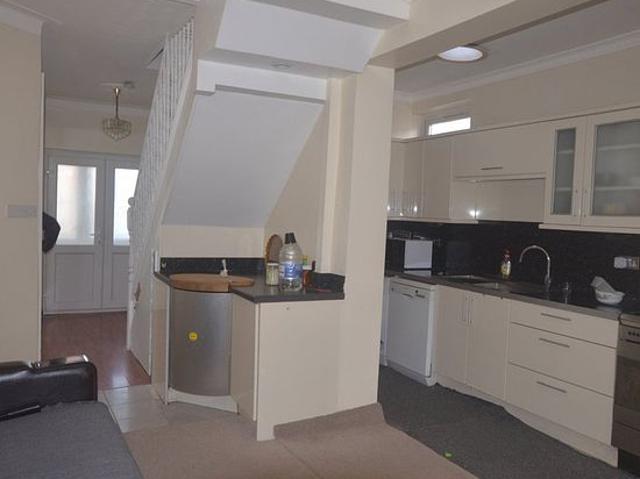 4 bedroom house in Ilford