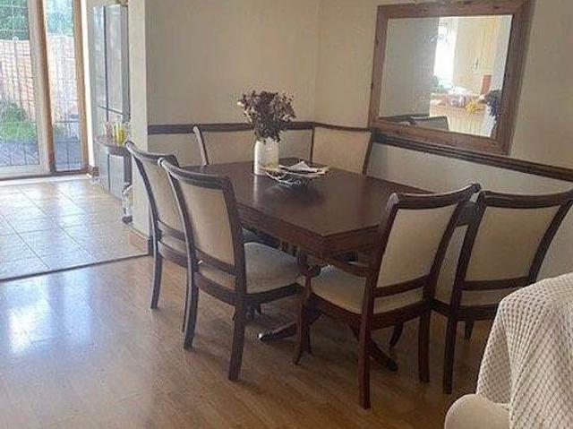 4 bedroom house in London