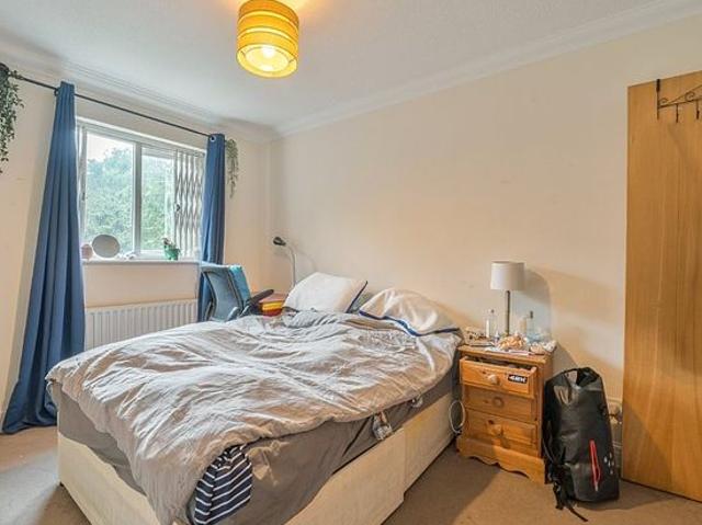 4 bedroom house in London