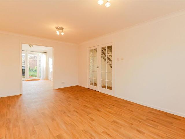 4 bedroom House in Langdale Close, Maidenhead