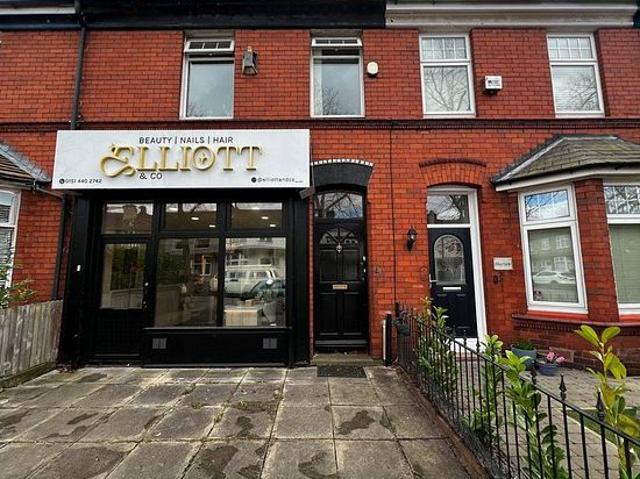 4 bedroom house in Liverpool