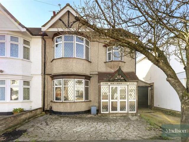 4 Bedroom House Ilford Greater London 100578857