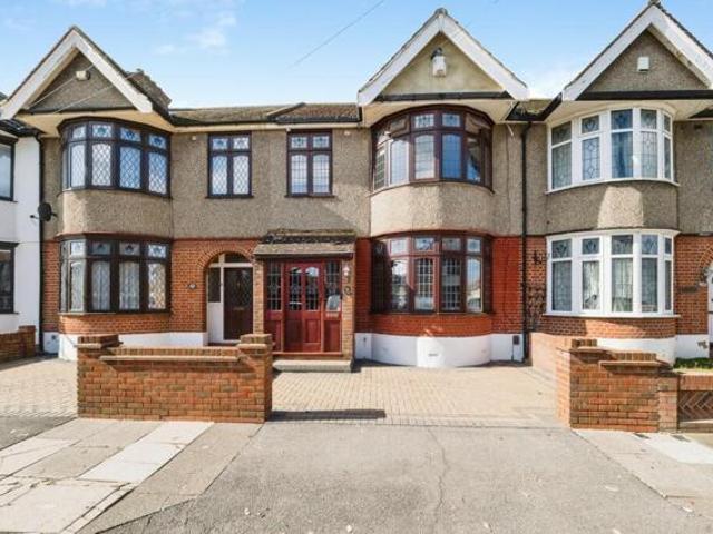 4 Bedroom House Ilford Greater London 100578867
