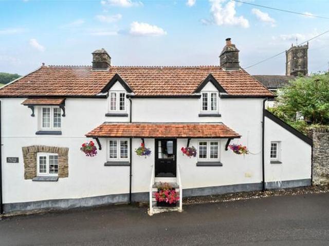 4 Bedroom House Ilfracombe Devon 100058288