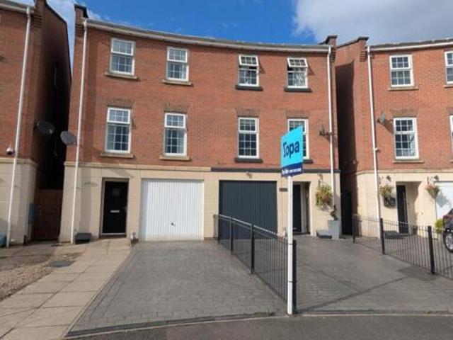 4 Bedroom House Ilkeston Derbyshire LS99571610