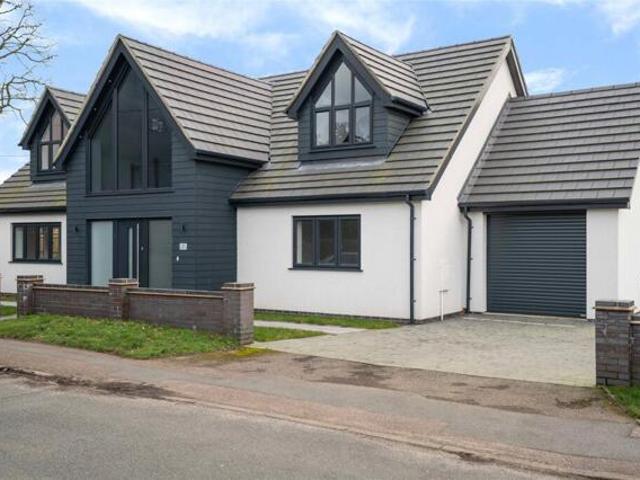 4 Bedroom House Ipswich Suffolk LS101796831