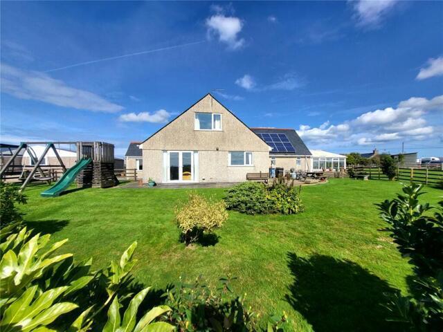 4 Bedroom House Isle Of Anglesey Isle Of Anglesey LS100398460