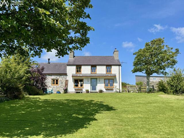 4 Bedroom House Isle Of Anglesey Isle Of Anglesey LS98930301
