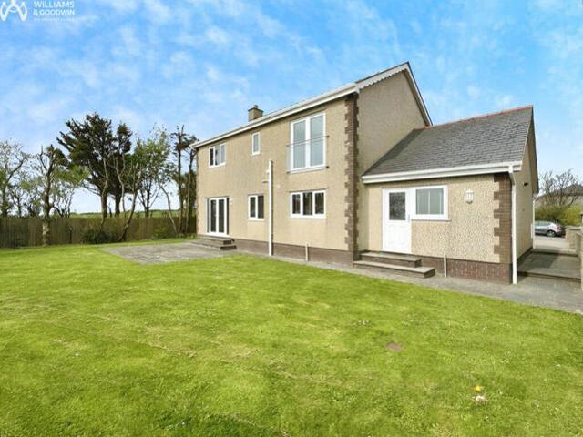4 Bedroom House Isle Of Anglesey Isle Of Anglesey 98205097