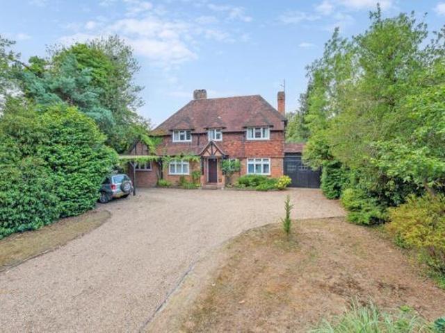 4 Bedroom House Iver Heath Buckinghamshire 99029013
