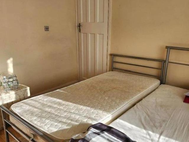 4 bedroom house of multiple occupation to rent
