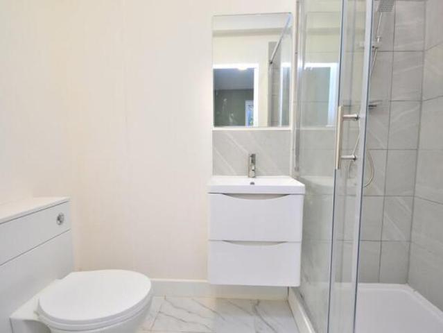 4 bedroom house of multiple occupation for sale in Palmerston Road, Northampton, Northamptonshire, Northampton, NN1
