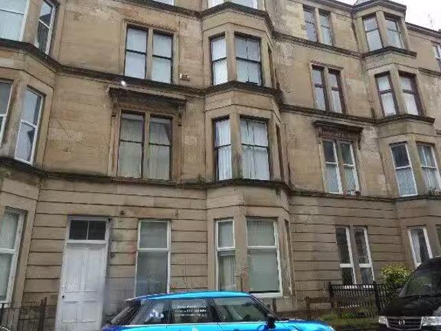 4 bedroom house of multiple occupation for rent in Bentinck St.
